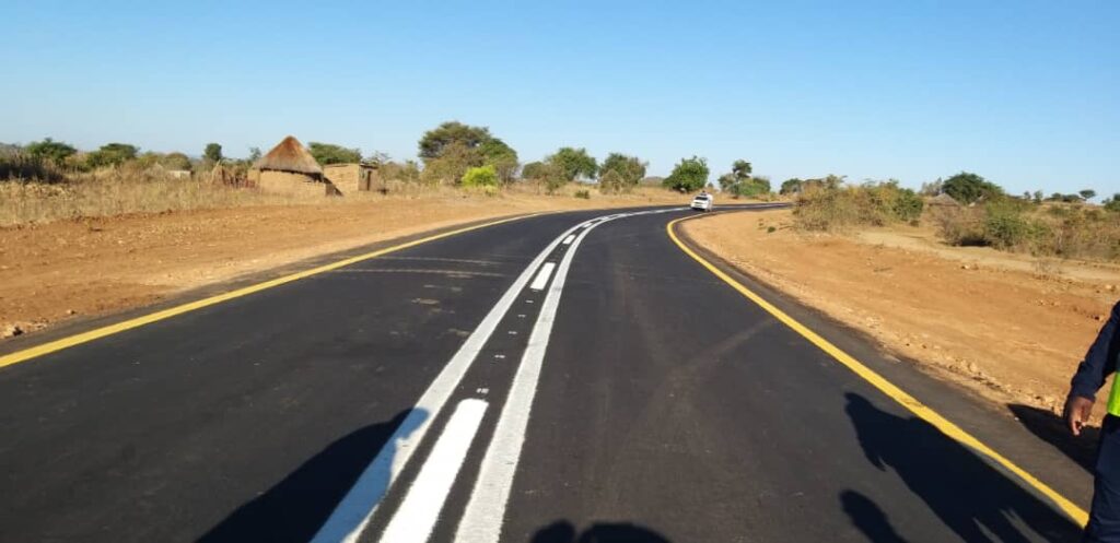 Govt accelerates rehabilitation of Bulawayo–Kezi road ahead of 2026 ...